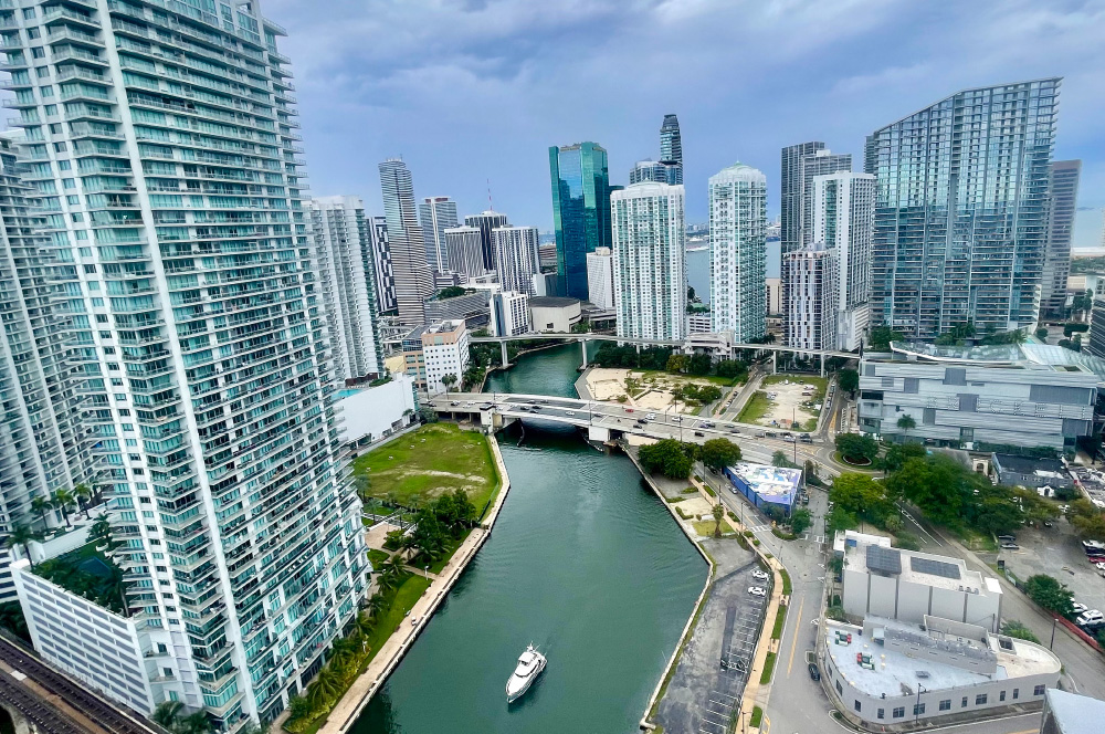 LiquidView | Coolbreakrooms